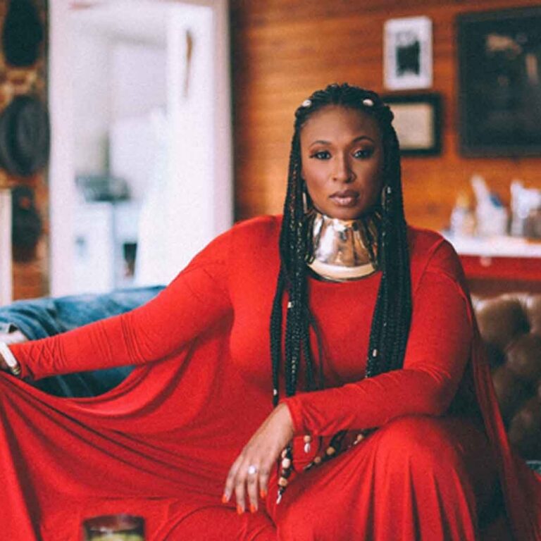 Mumu Fresh / 圧倒的な存在感を放つラップパフォーマー - Sakura Taps 音楽部