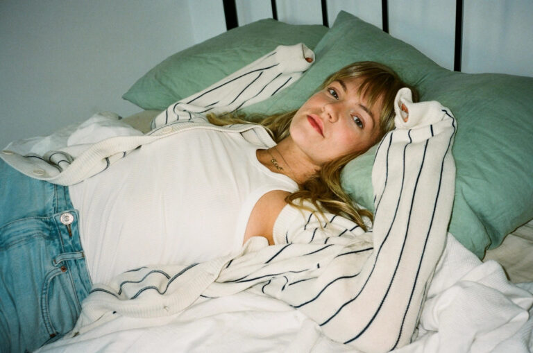 Eloise / 気品漂うジャズとフォークのマリアージュ - Sakura Taps 音楽部